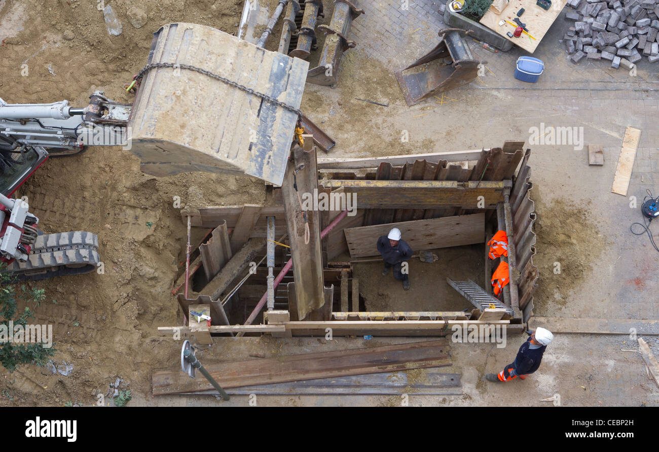 Unsafe construction hi-res stock photography and images - Alamy