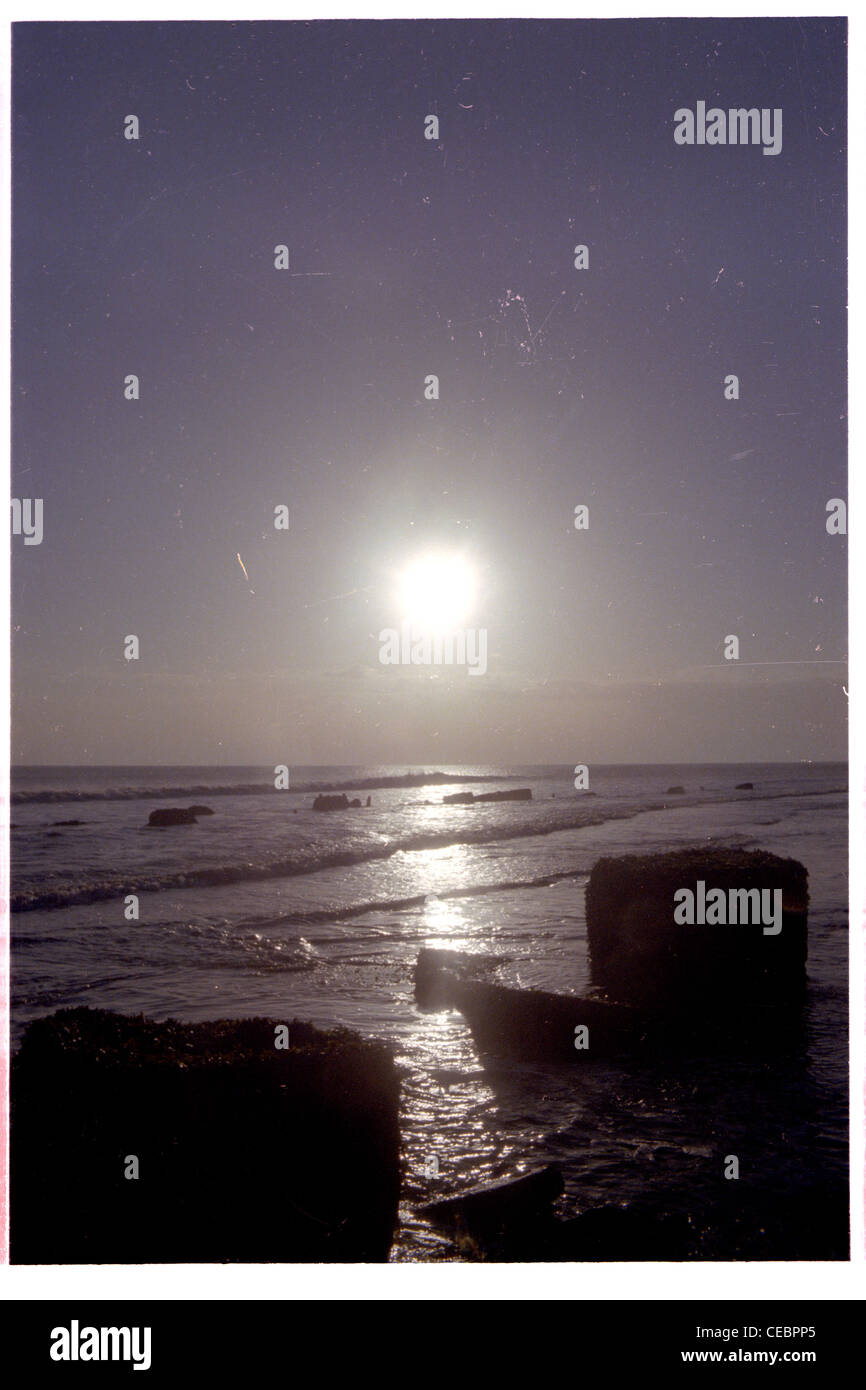 Tank traps hi-res stock photography and images - Alamy