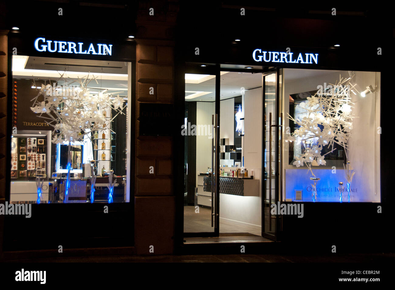 Guerlain perfume hi-res stock photography and images - Alamy