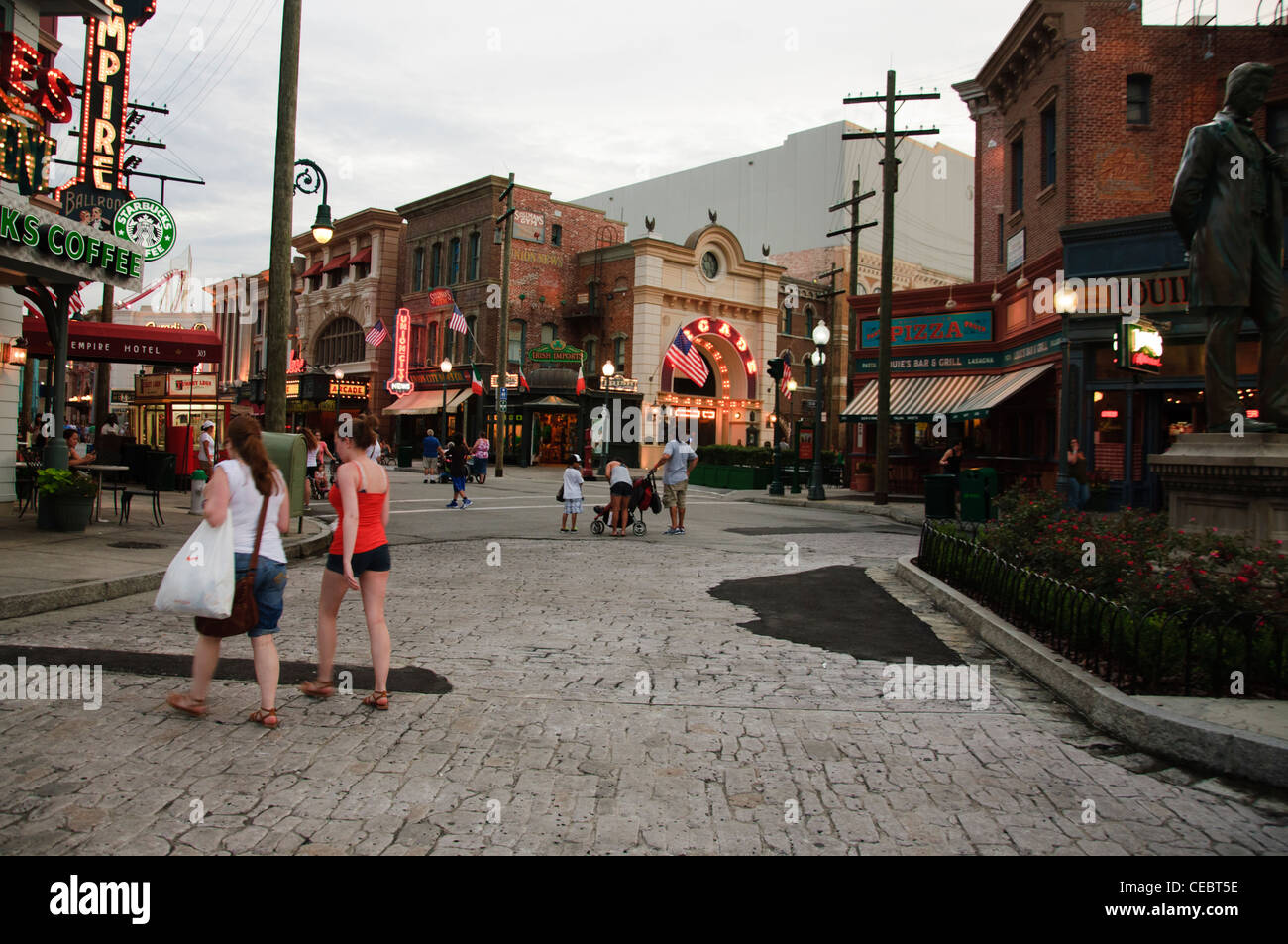 universal islands of adventure street view Stock Photo - Alamy
