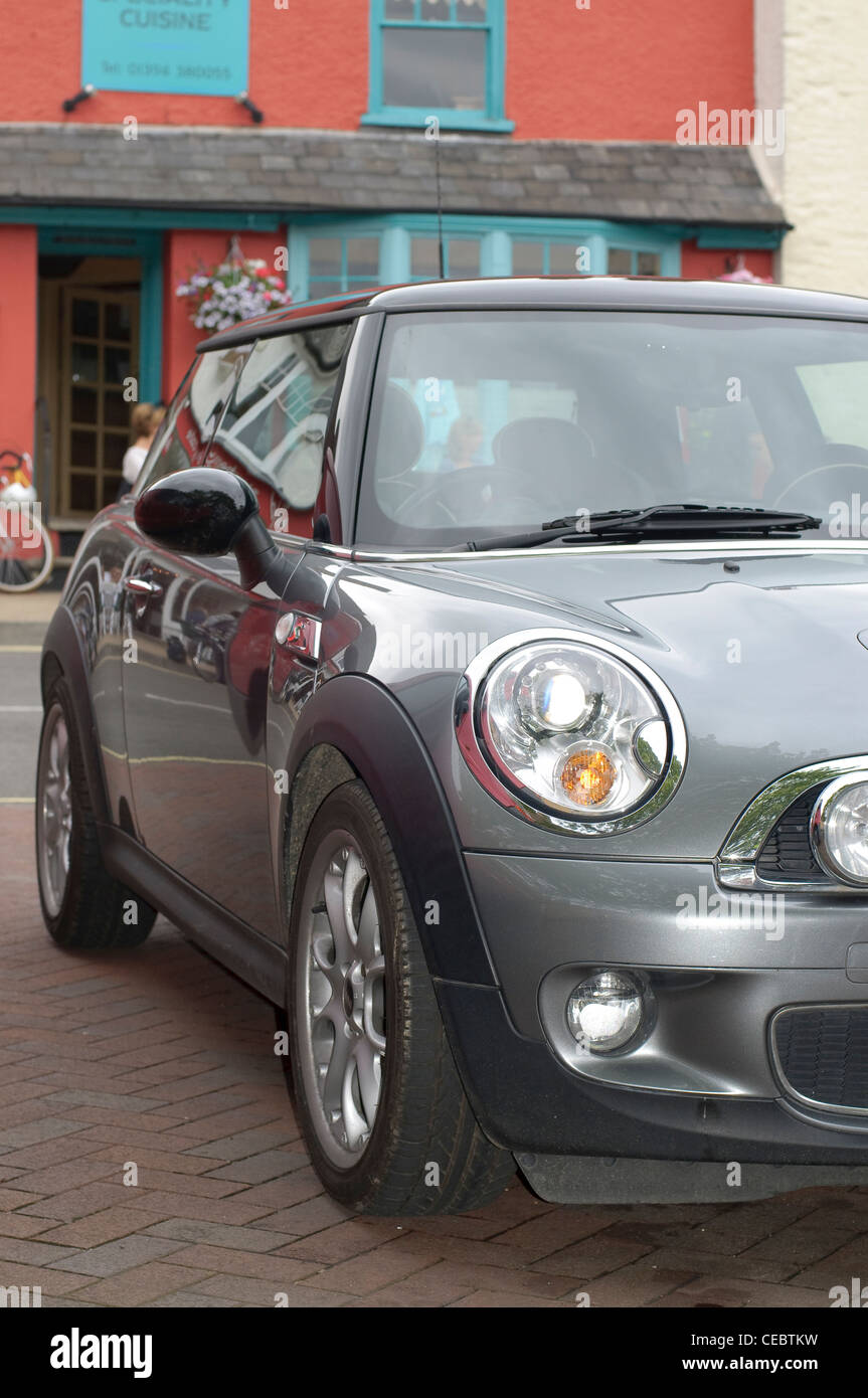 Mini cooper car silver hi-res stock photography and images - Alamy