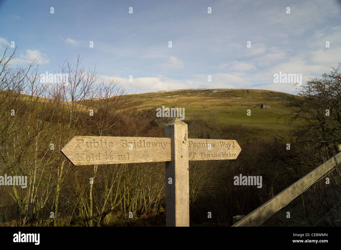 Wooden pennine bridleway sign hi-res stock photography and images - Alamy