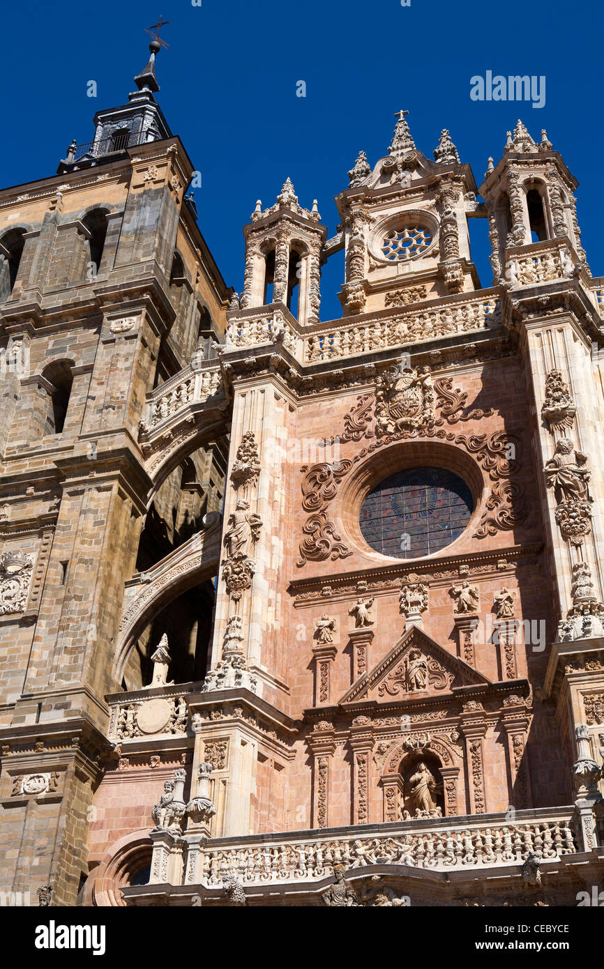 Astorga cathedral hi-res stock photography and images - Alamy