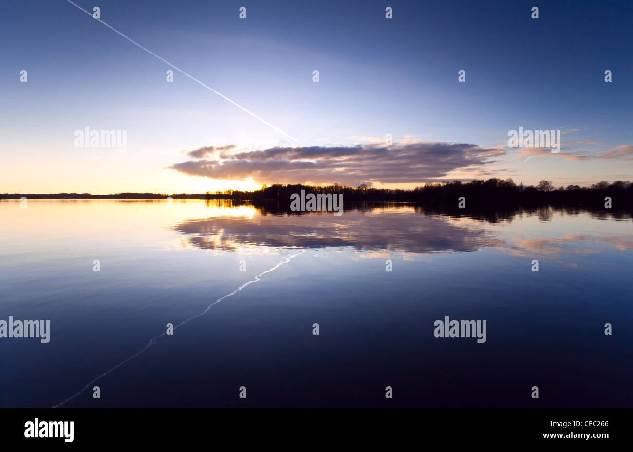 Outside symmetry hi-res stock photography and images - Alamy