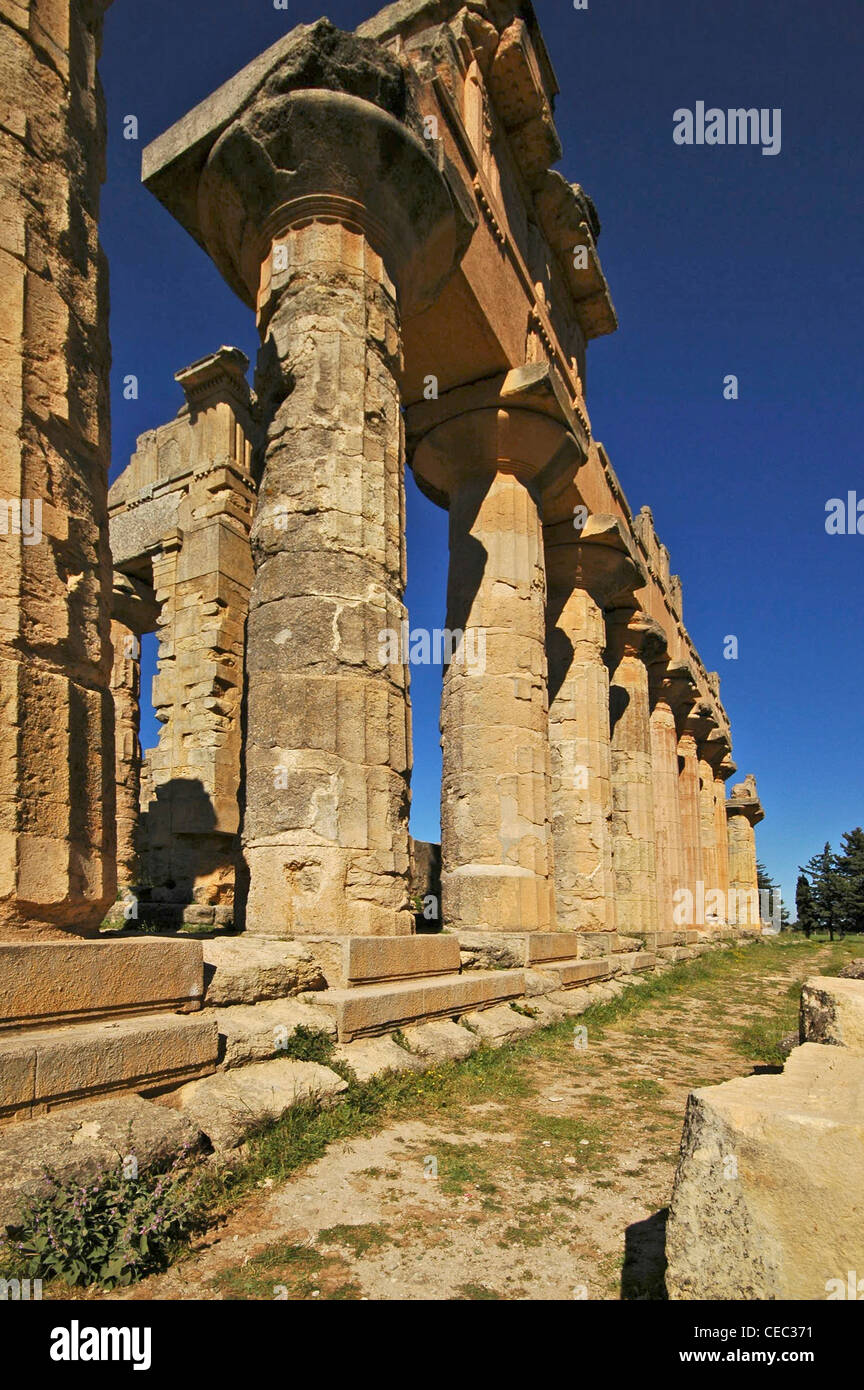 LIBYA, Cyrene (75 BC), Temple of Zeus Stock Photo - Alamy