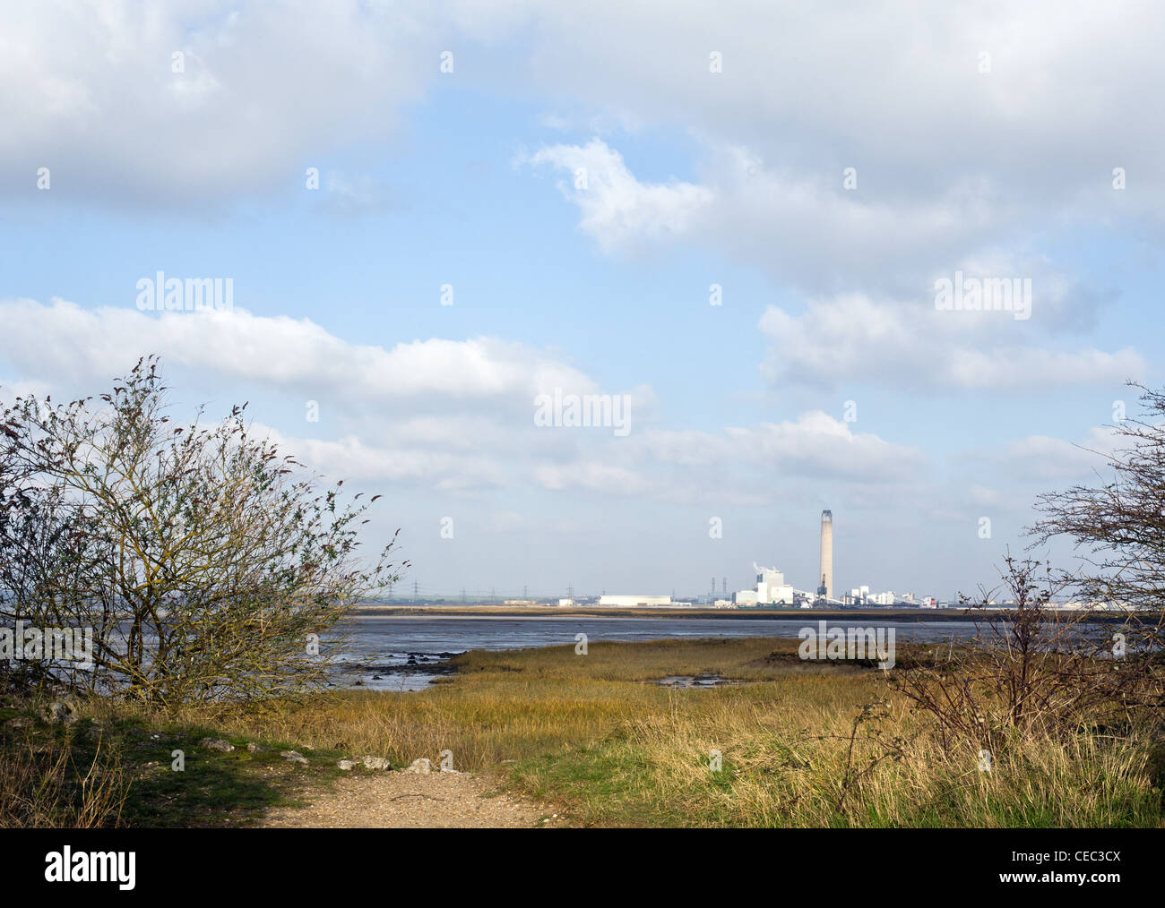 The Kingsnorth Power Station on th Medway in Kent Stock Photo - Alamy