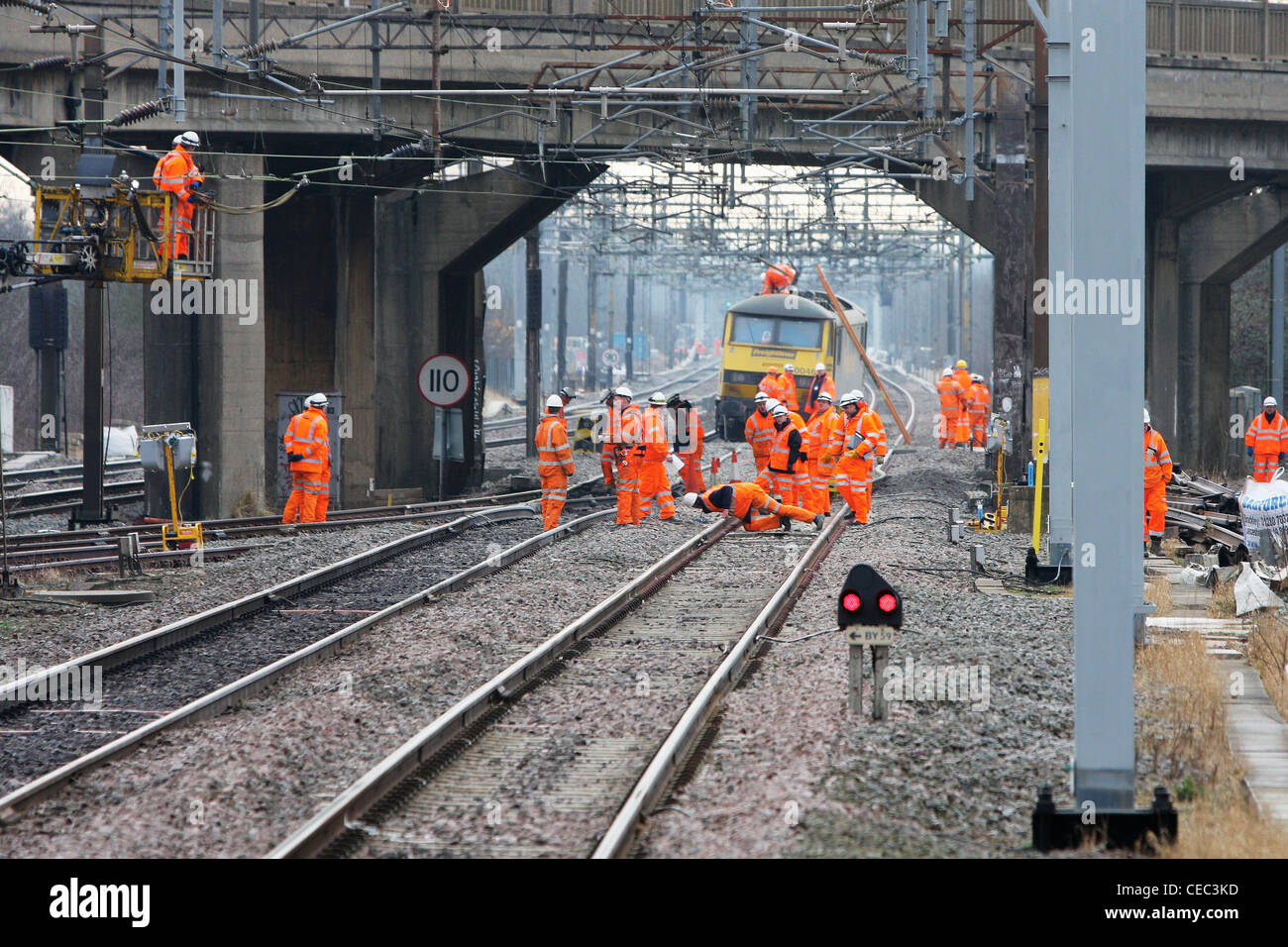 Bletchley train derail hi-res stock photography and images - Alamy