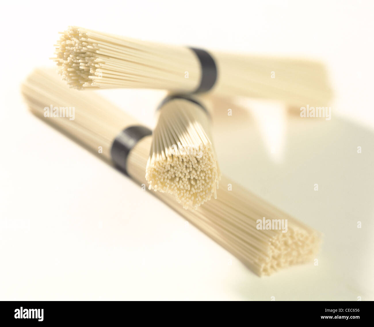 Light soba noodles hi-res stock photography and images - Alamy