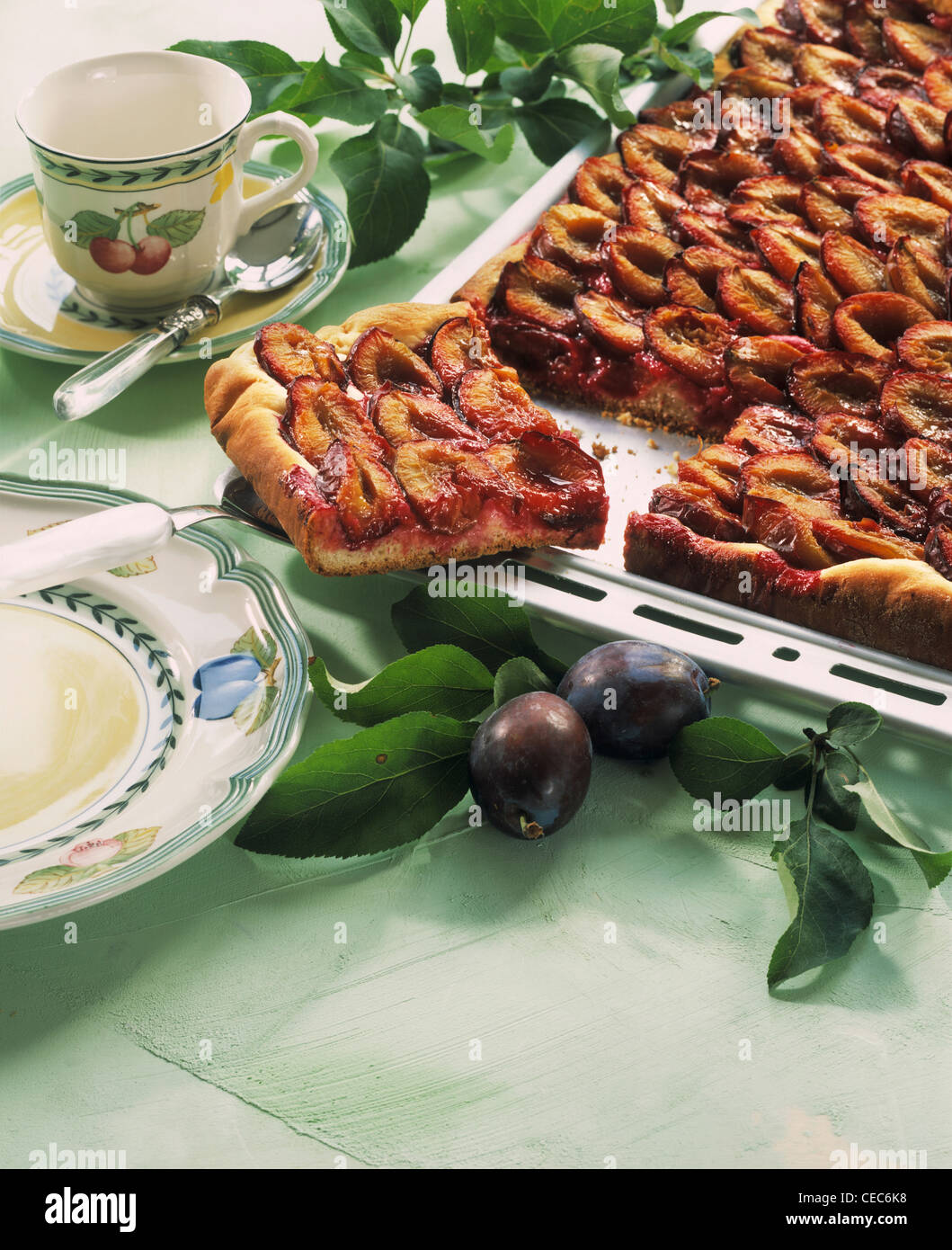 Damson cakes hi-res stock photography and images - Alamy