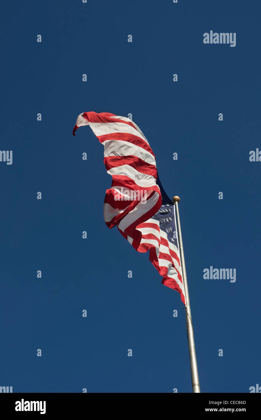 Huge american flag hi-res stock photography and images - Alamy