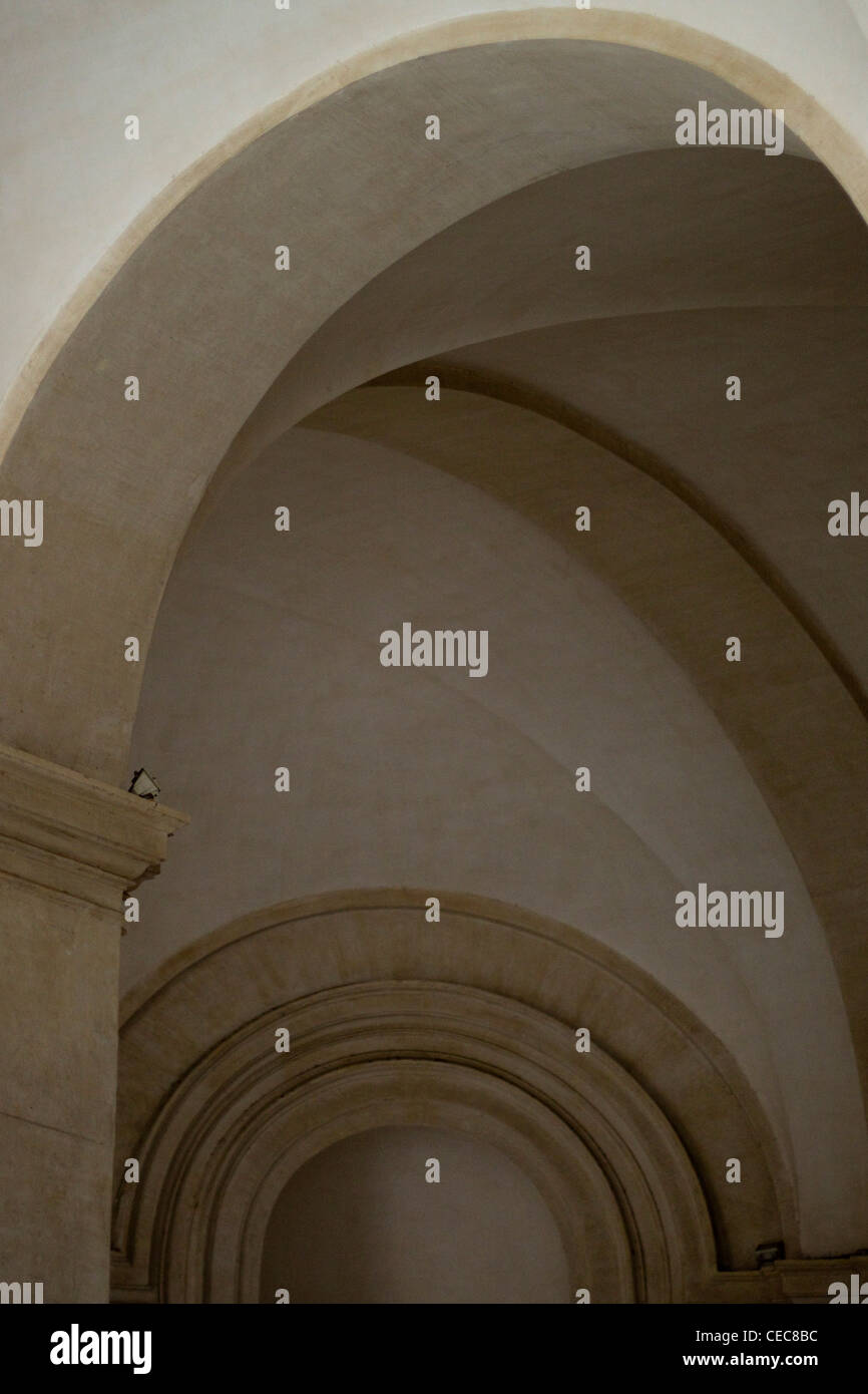 Arches in the entranceway to St. Peter's Basilica Basilica di San ...