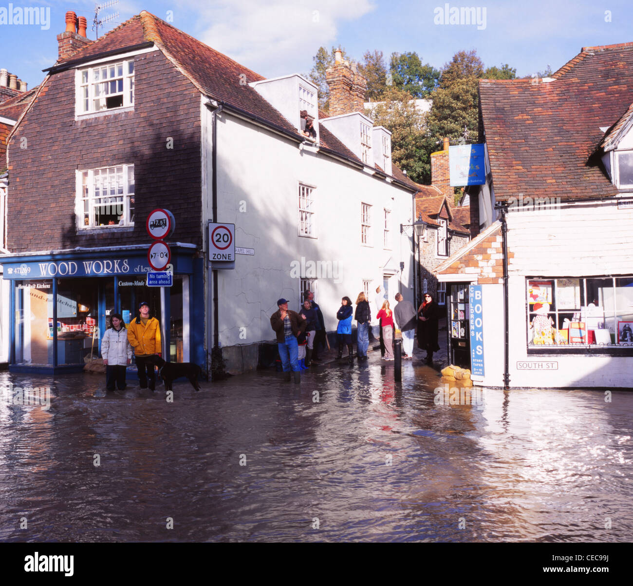 Street flooded shops hi-res stock photography and images - Alamy