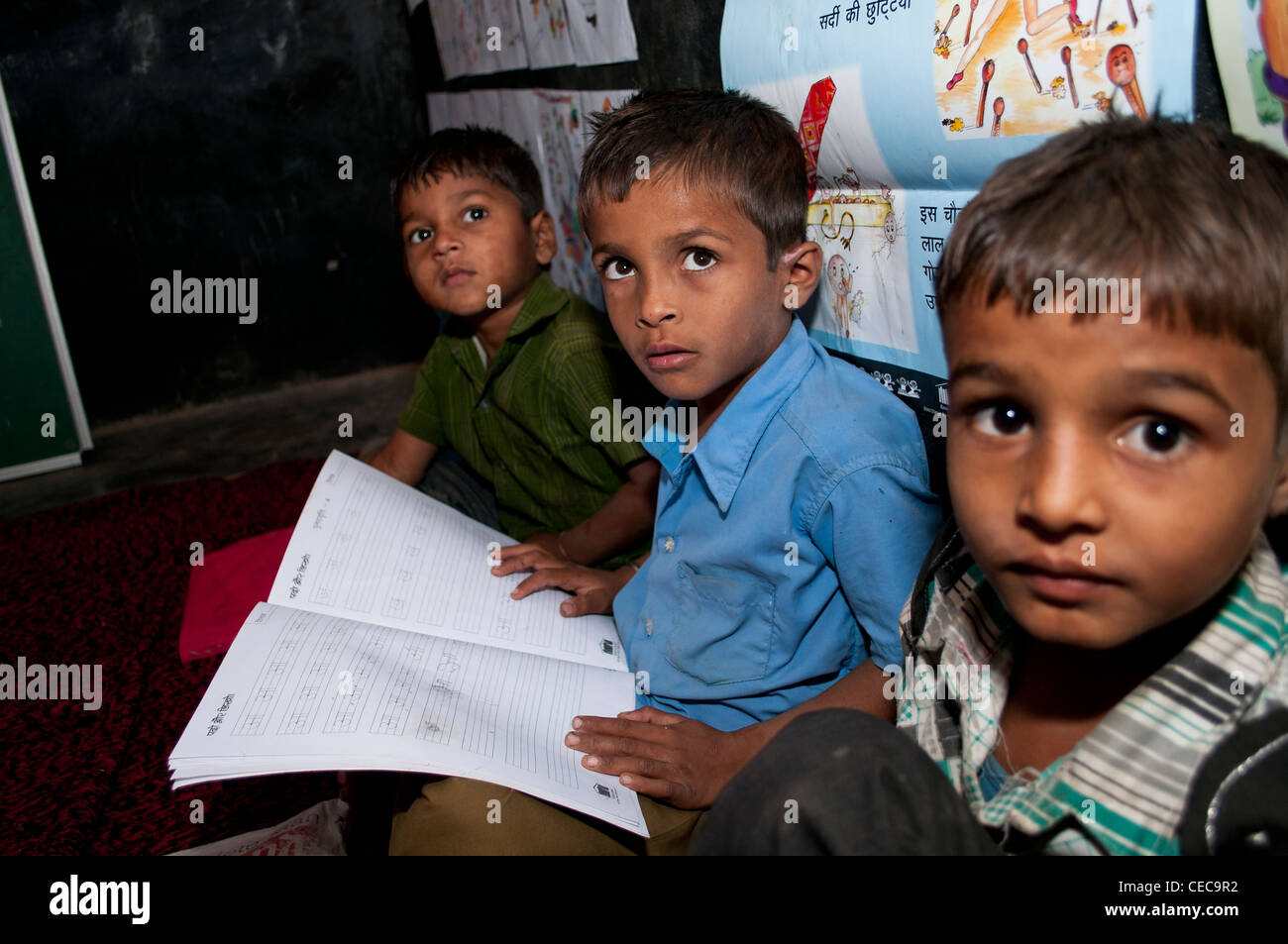 India school classroom hi-res stock photography and images - Alamy