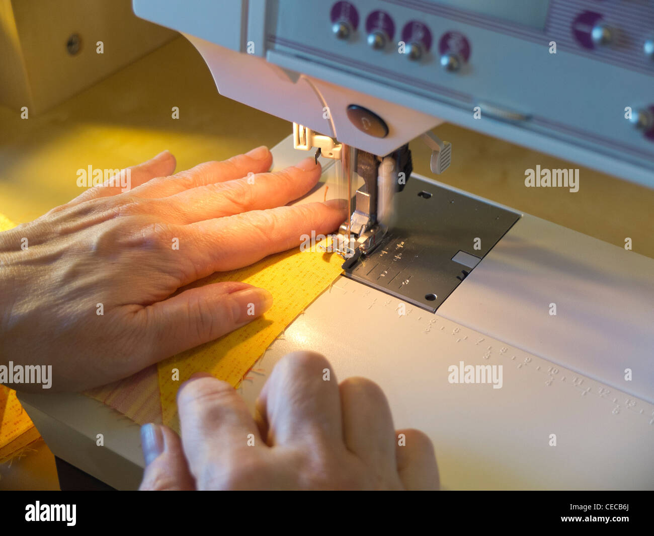 Sewing machine foot plate hi-res stock photography and images - Alamy