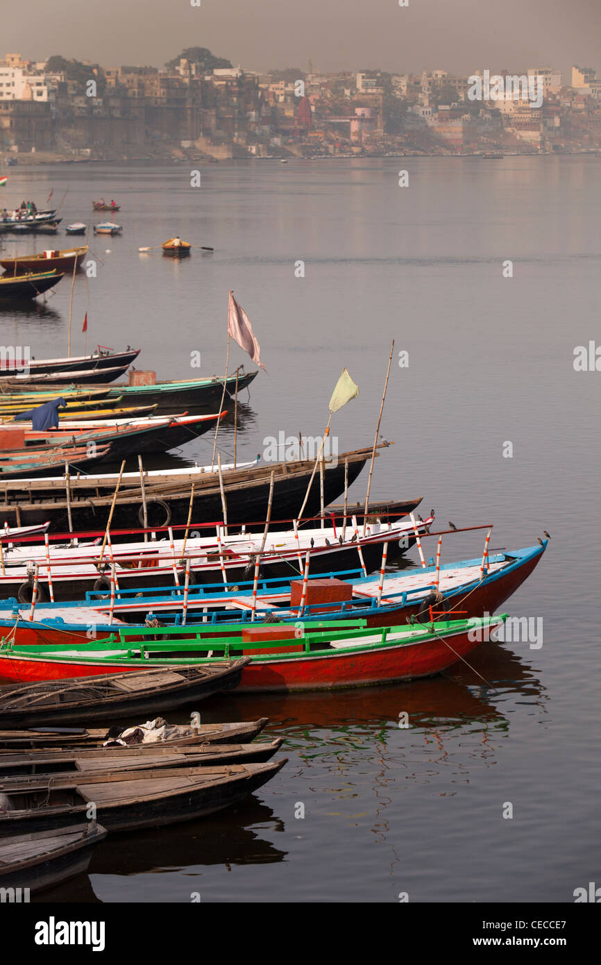 Varanasi ghat boats hi-res stock photography and images - Alamy