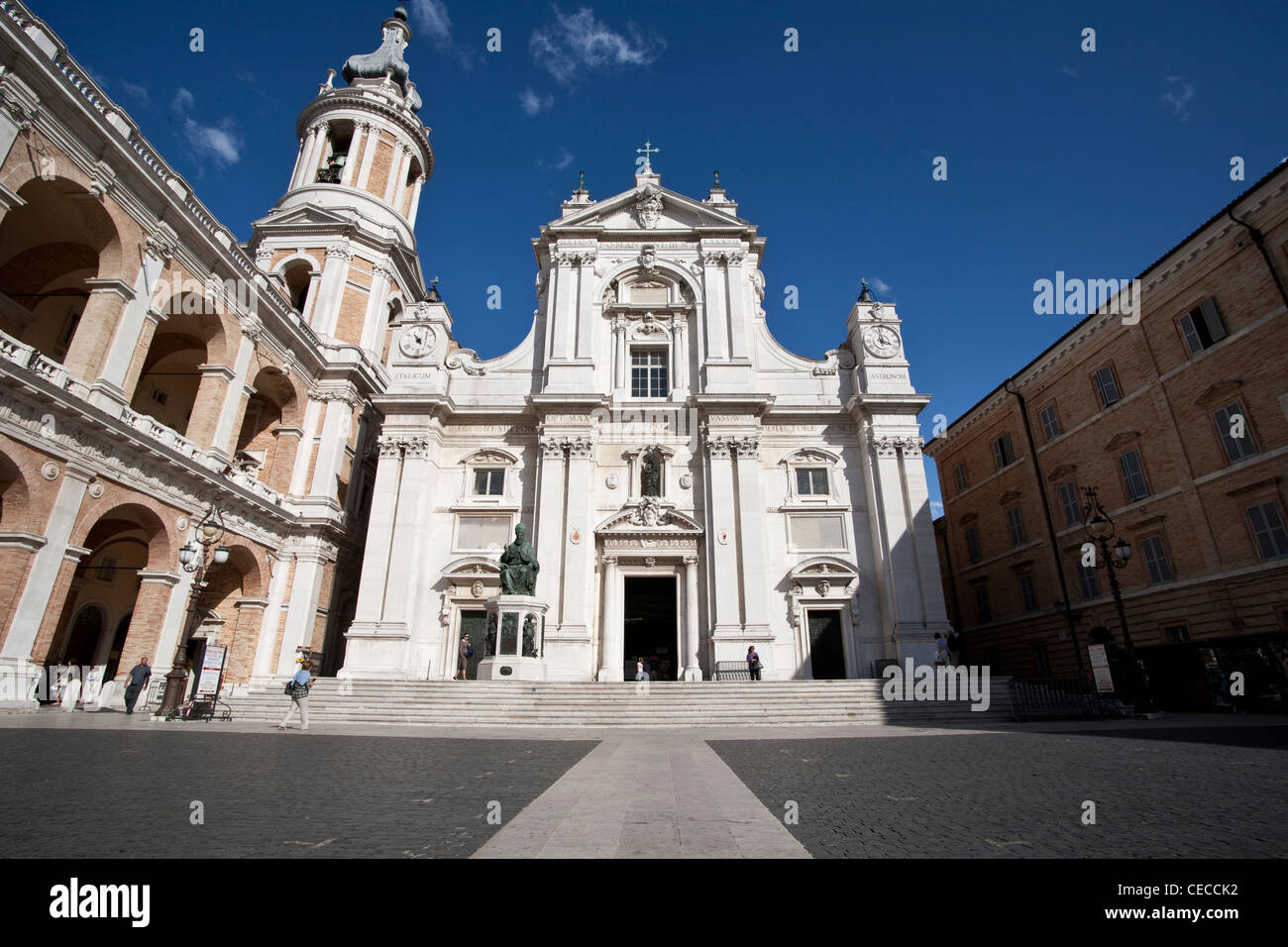 Italy loreto basilica holy house hi-res stock photography and images ...
