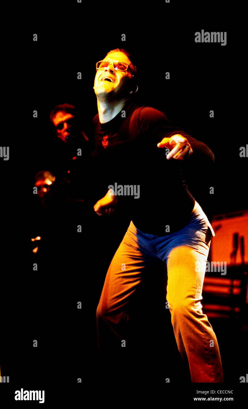 English singer hi-res stock photography and images - Alamy