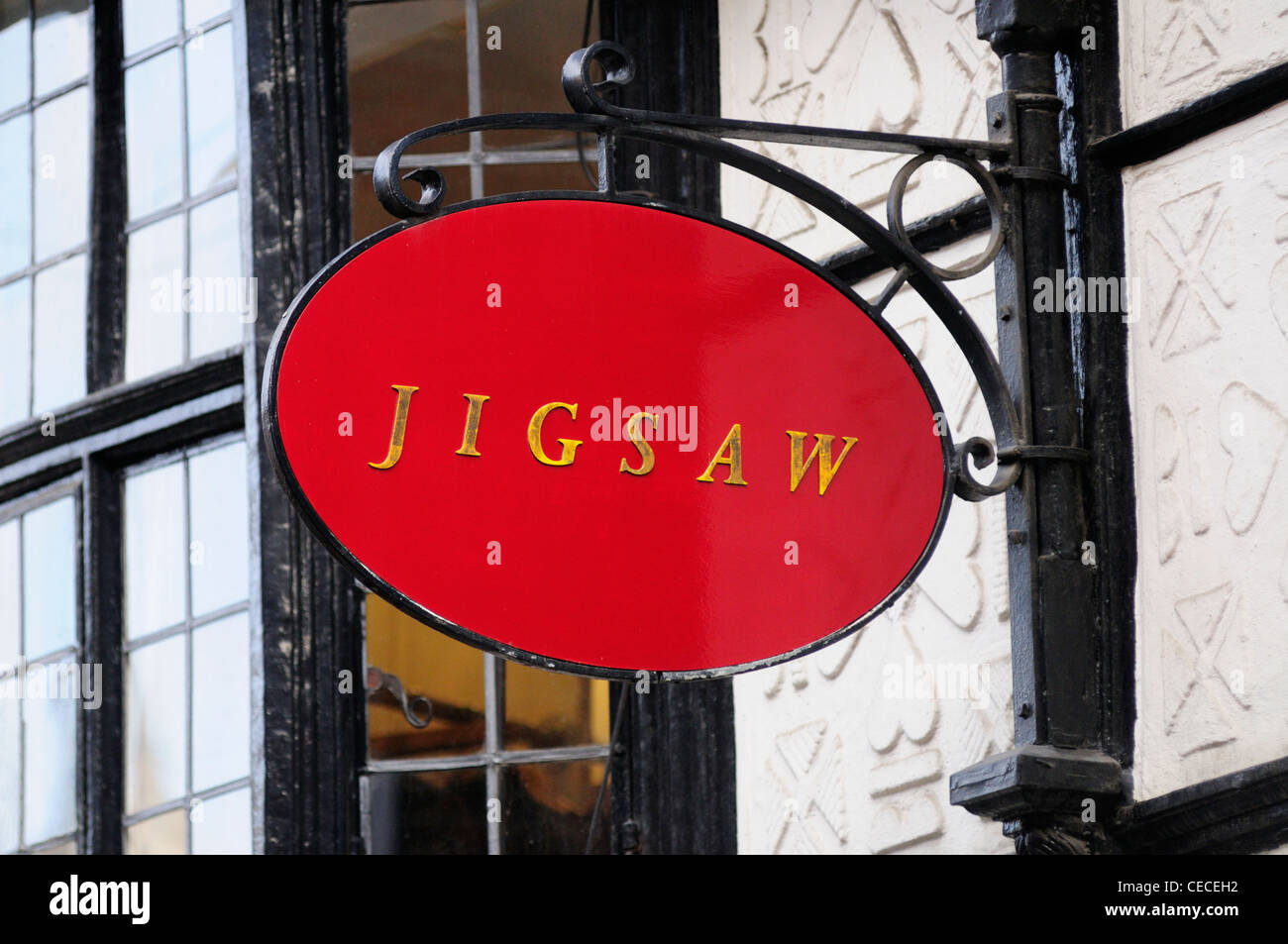 Jigsaw store hi-res stock photography and images - Alamy