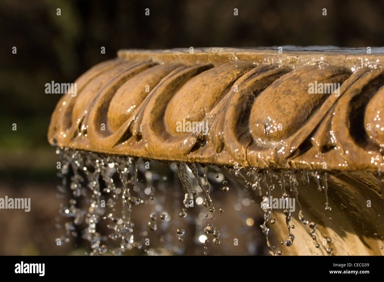 Water cascading from fountain hi-res stock photography and images - Alamy
