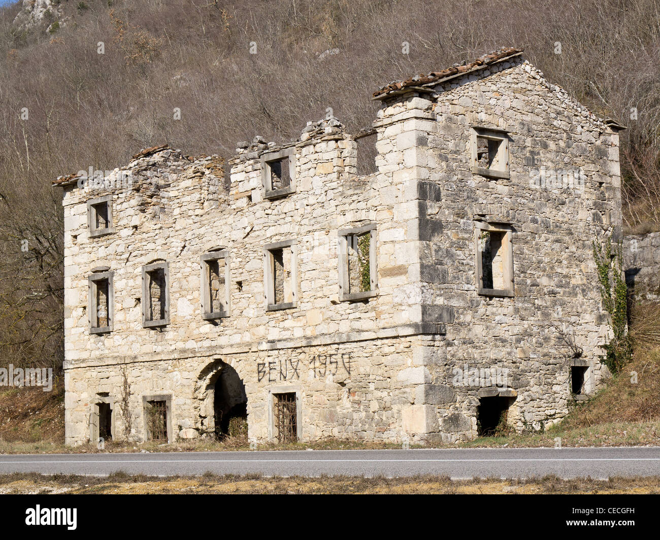 old damaged house on the road to nowhere Stock Photo - Alamy