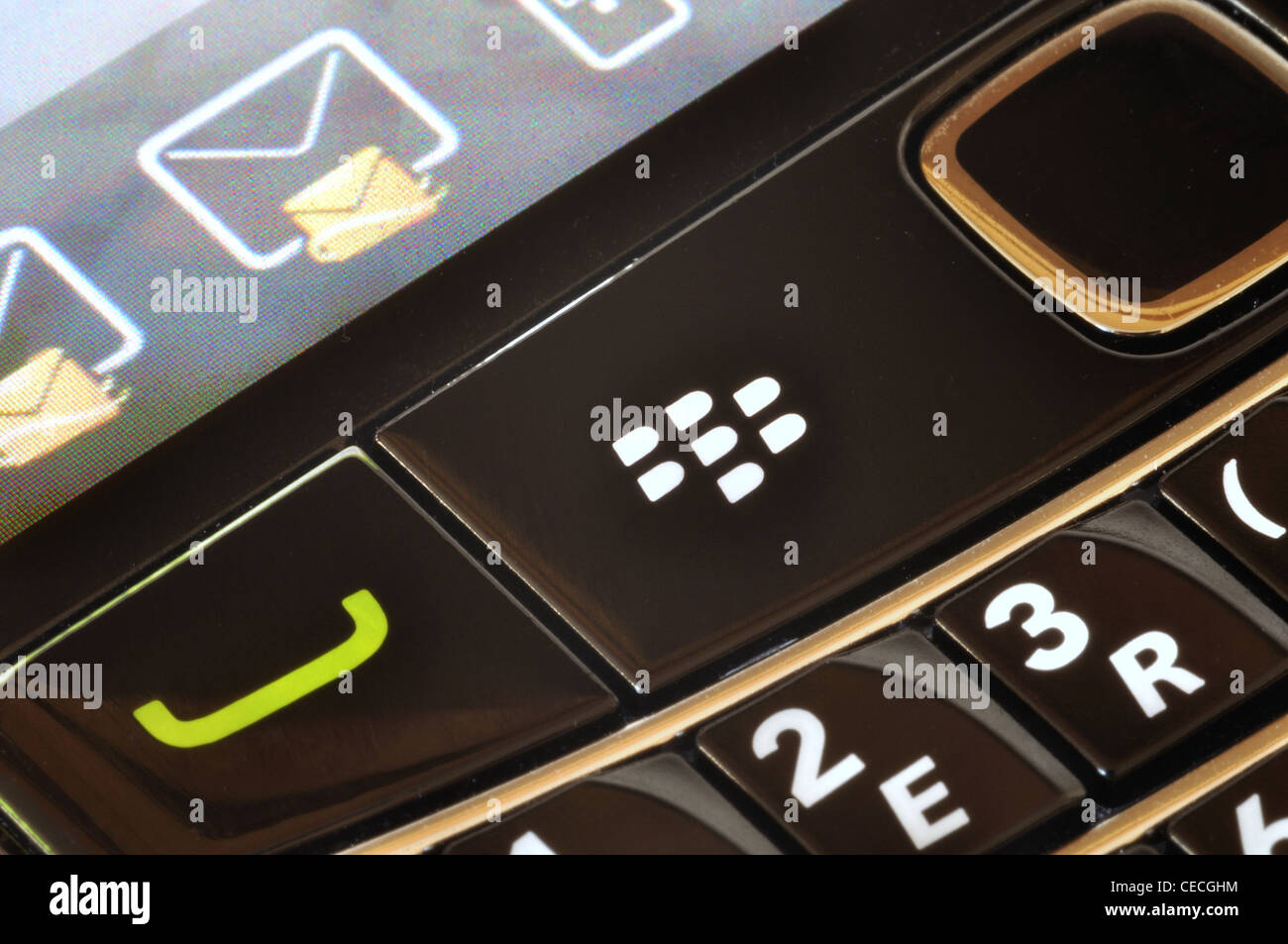 Mobile phone email symbol hi-res stock photography and images - Alamy