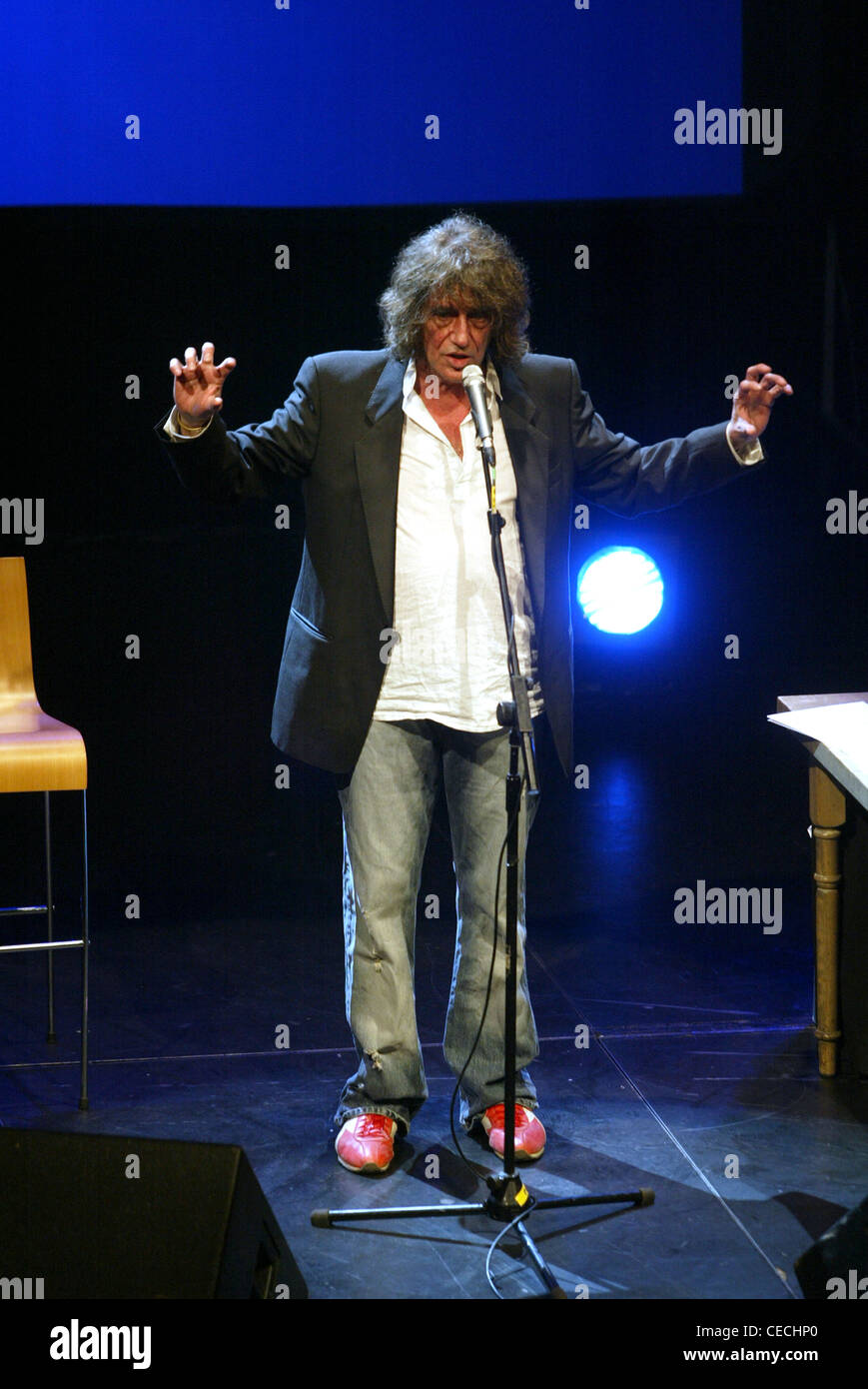 Welsh author and former drug smuggler, Howard Marks Stock Photo - Alamy