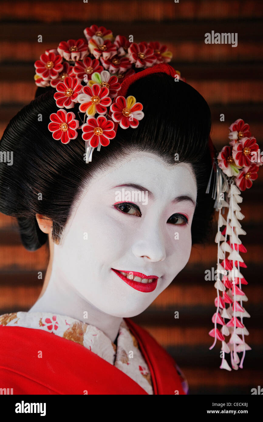 Japanese woman in traditional costume hi-res stock photography and ...