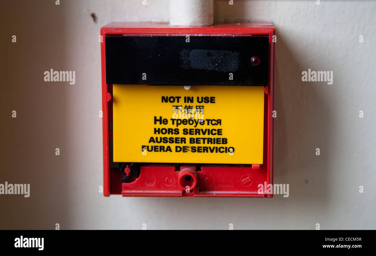 Fire alarm call point hi-res stock photography and images - Alamy