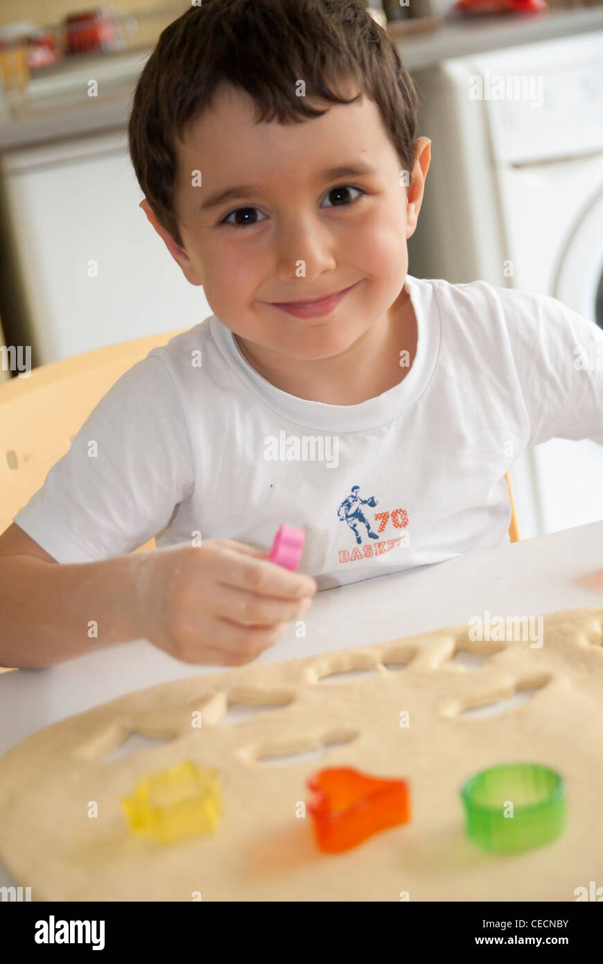 boy making cookies Stock Photo - Alamy