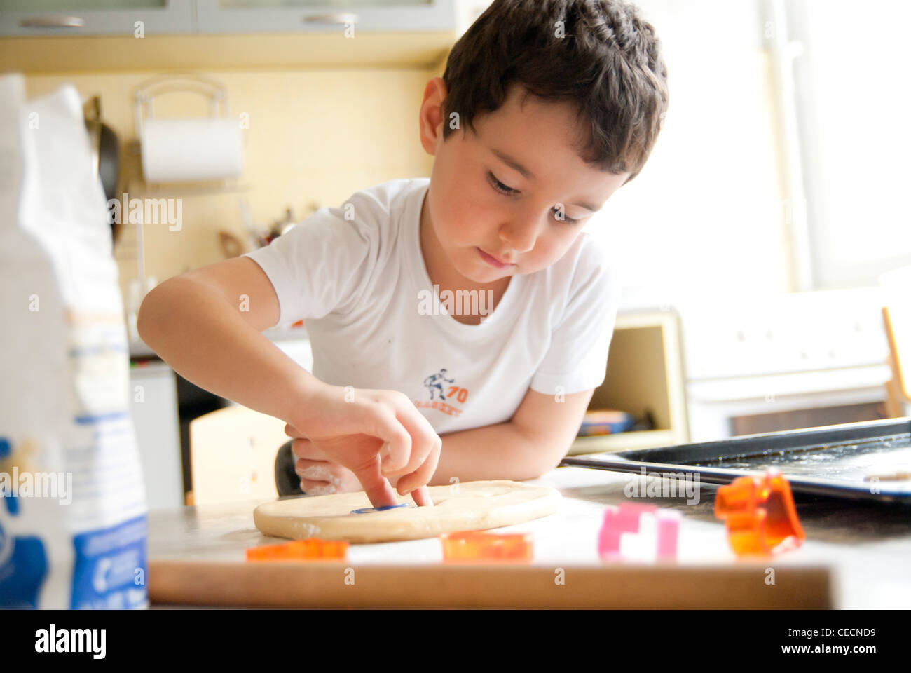 boy making cookies Stock Photo - Alamy