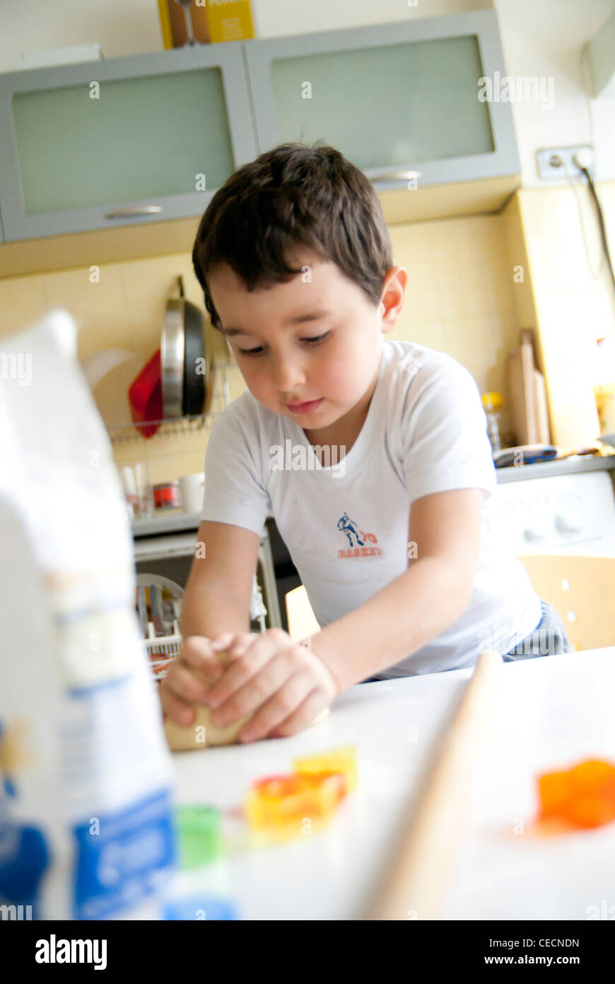 boy making cookies Stock Photo - Alamy
