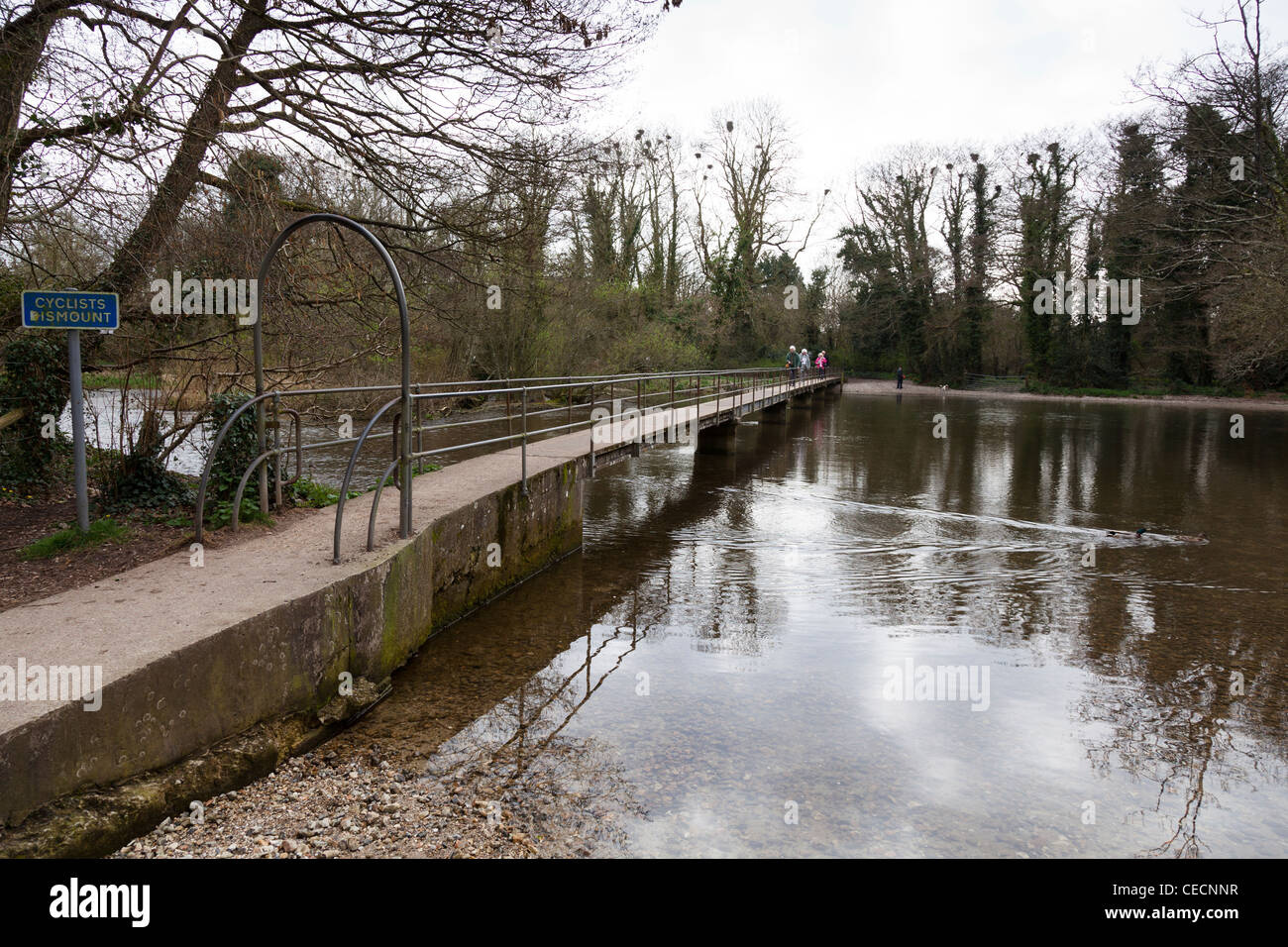 Bridge warning sign dorset hi-res stock photography and images - Alamy