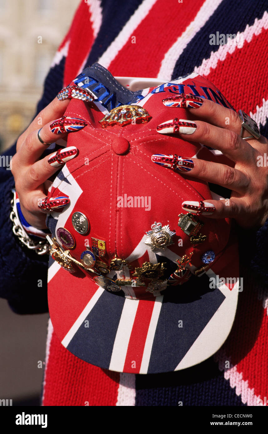England, London, Detail of Hands Holding Union Jack Cap Stock Photo - Alamy