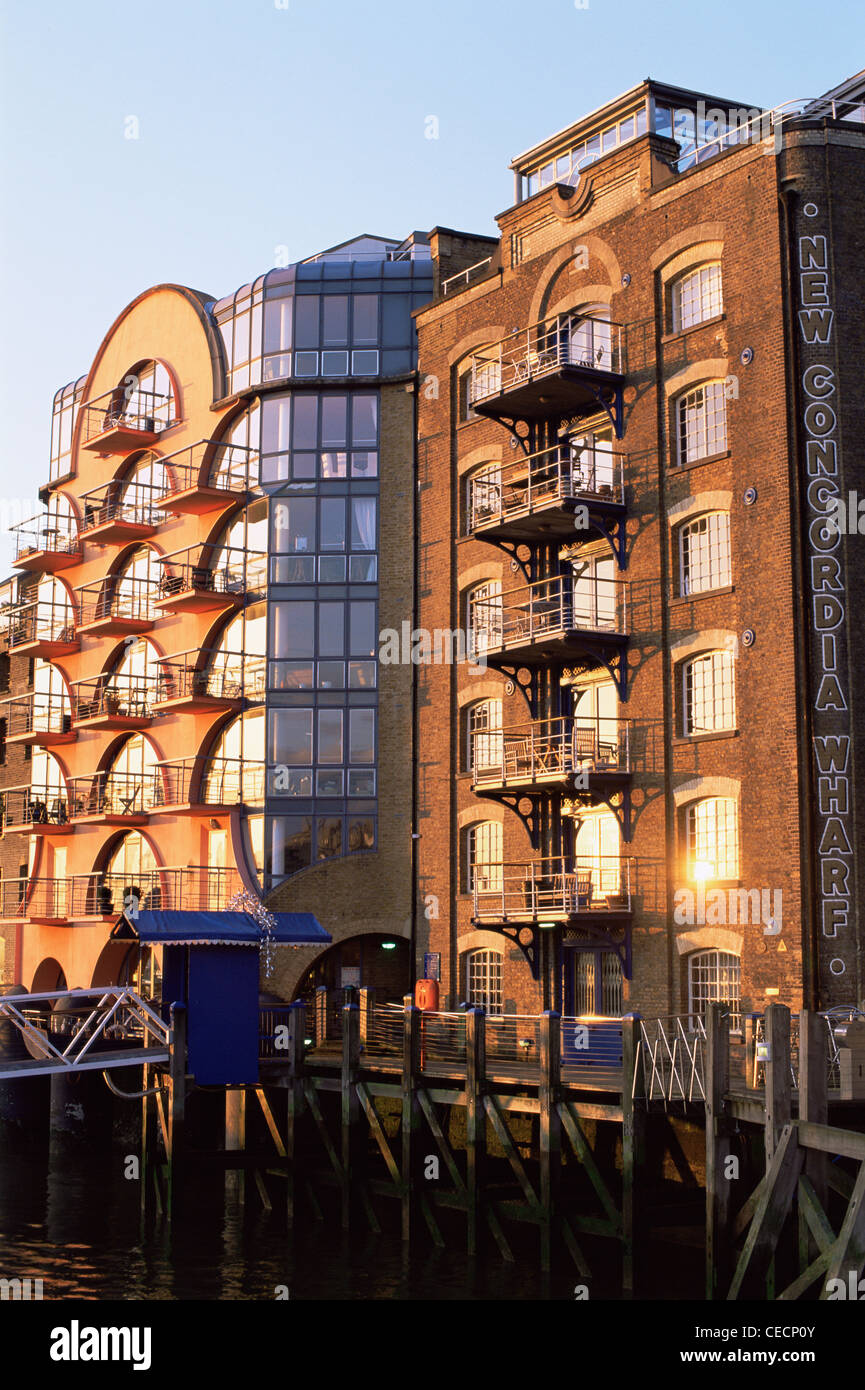River wharf warehouse riverside hi-res stock photography and images - Alamy