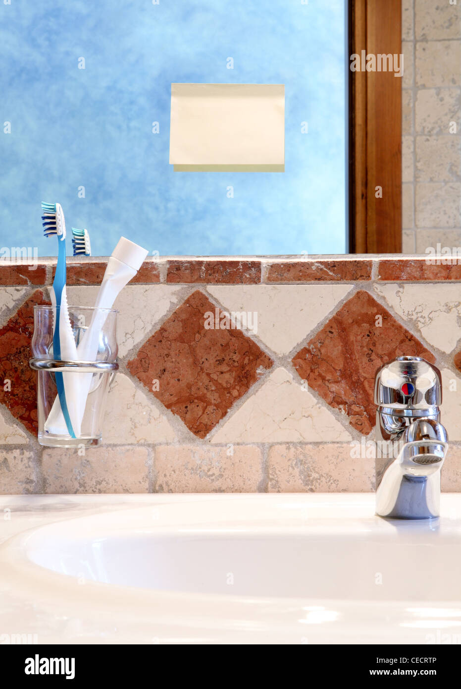 Note bathroom reminder message hi-res stock photography and images - Alamy