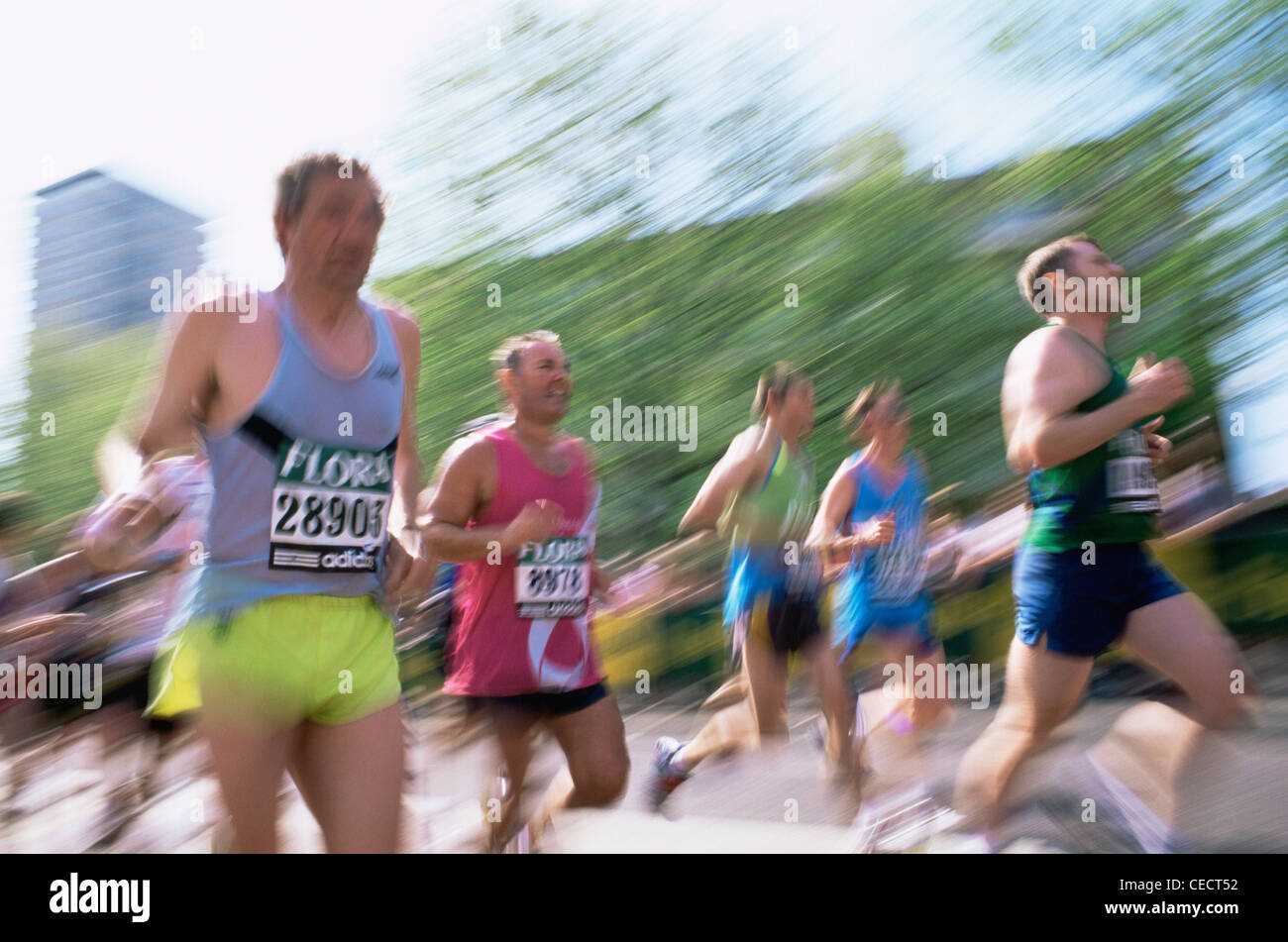 England, London, London Marathon, Crowd of Runners Stock Photo - Alamy