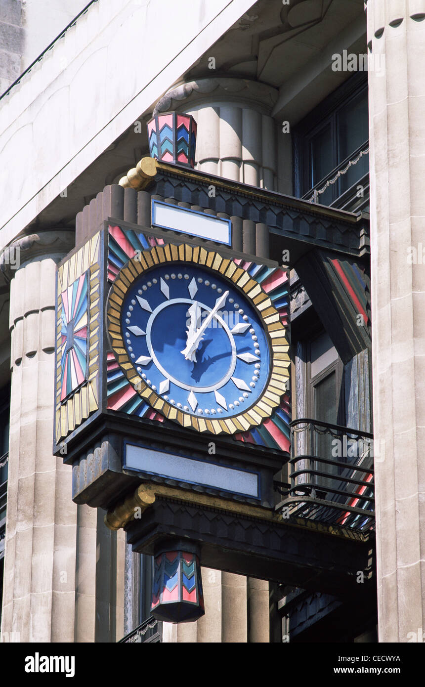 England, London, The Strand Art Deco Clock on the Old Daily Express ...