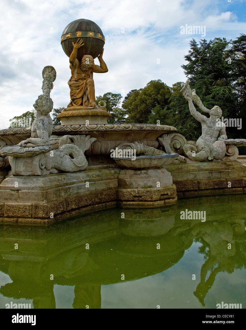 Atlas sculpture hi-res stock photography and images - Alamy