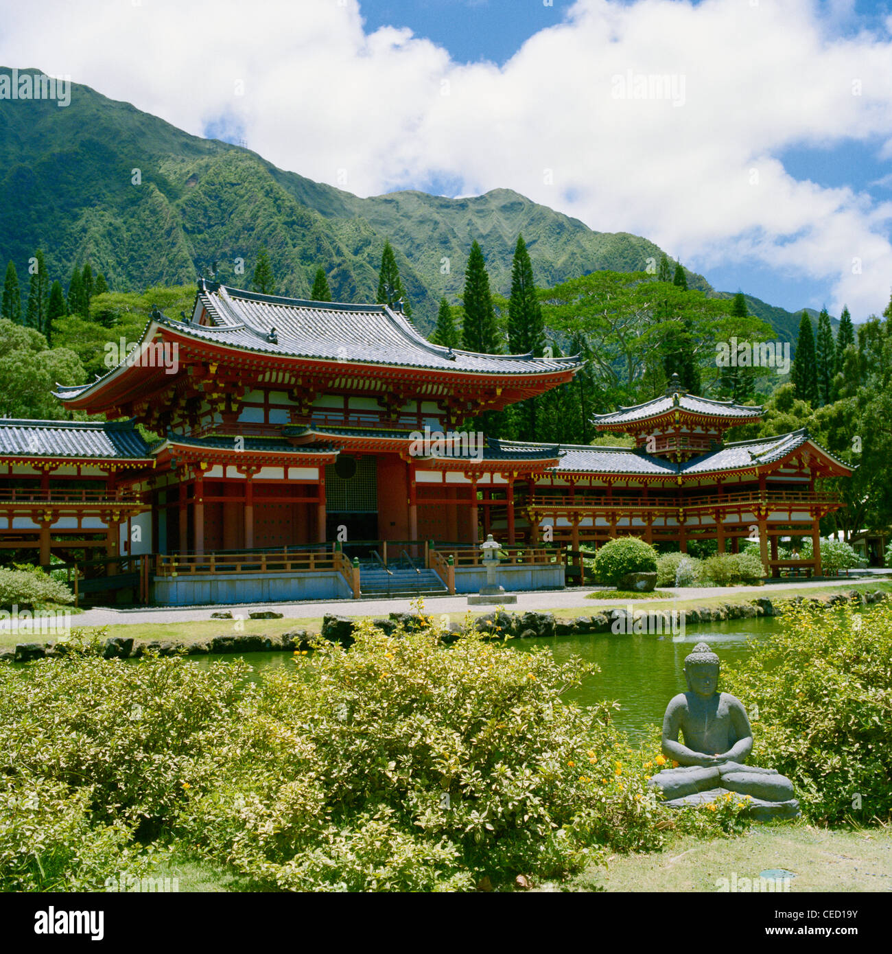 Byodo-In Japanese Buddhist Temple Oahu HI Stock Photo - Alamy