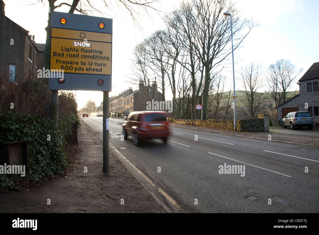 Flashing warning sign hi-res stock photography and images - Alamy