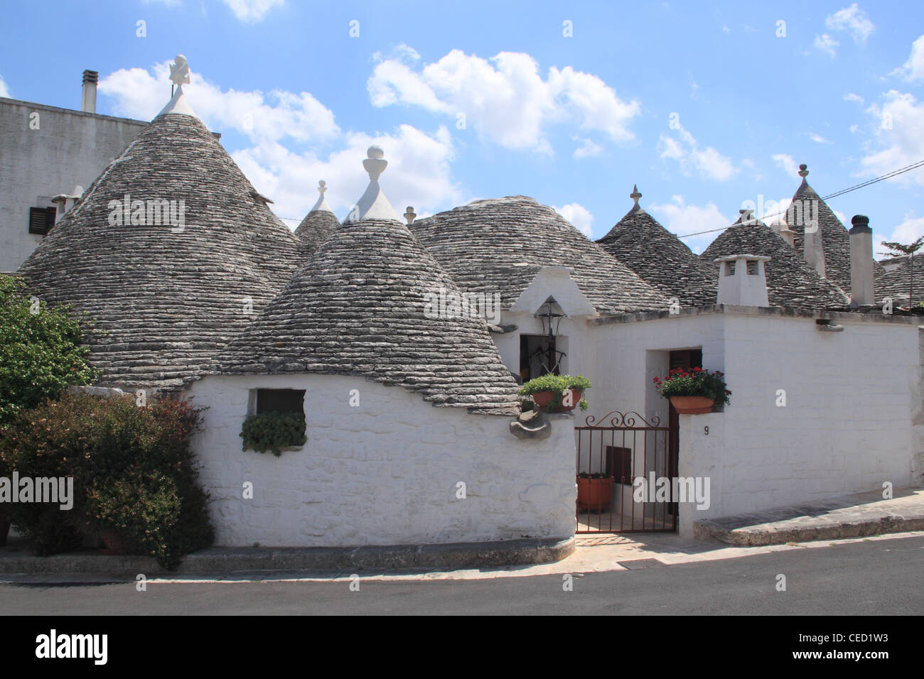 Trulli stone houses hi-res stock photography and images - Alamy