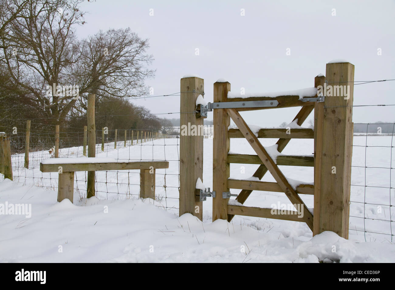 Snowy stile hi-res stock photography and images - Alamy