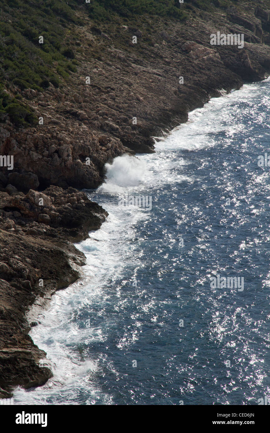 coastal shoreline water sea on rocks aerial hight view Stock Photo - Alamy