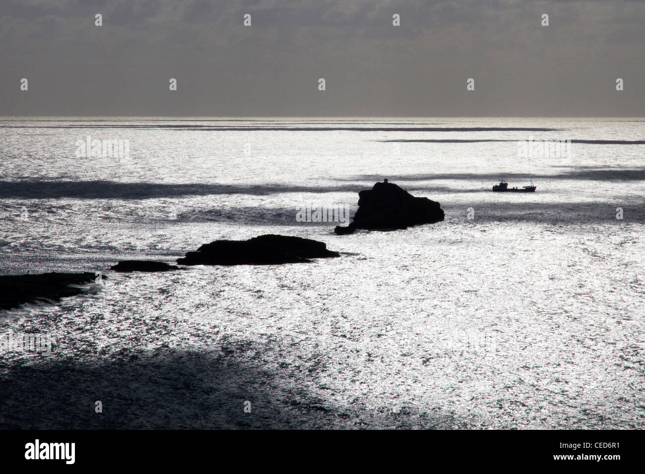 Ship rocks hi-res stock photography and images - Alamy