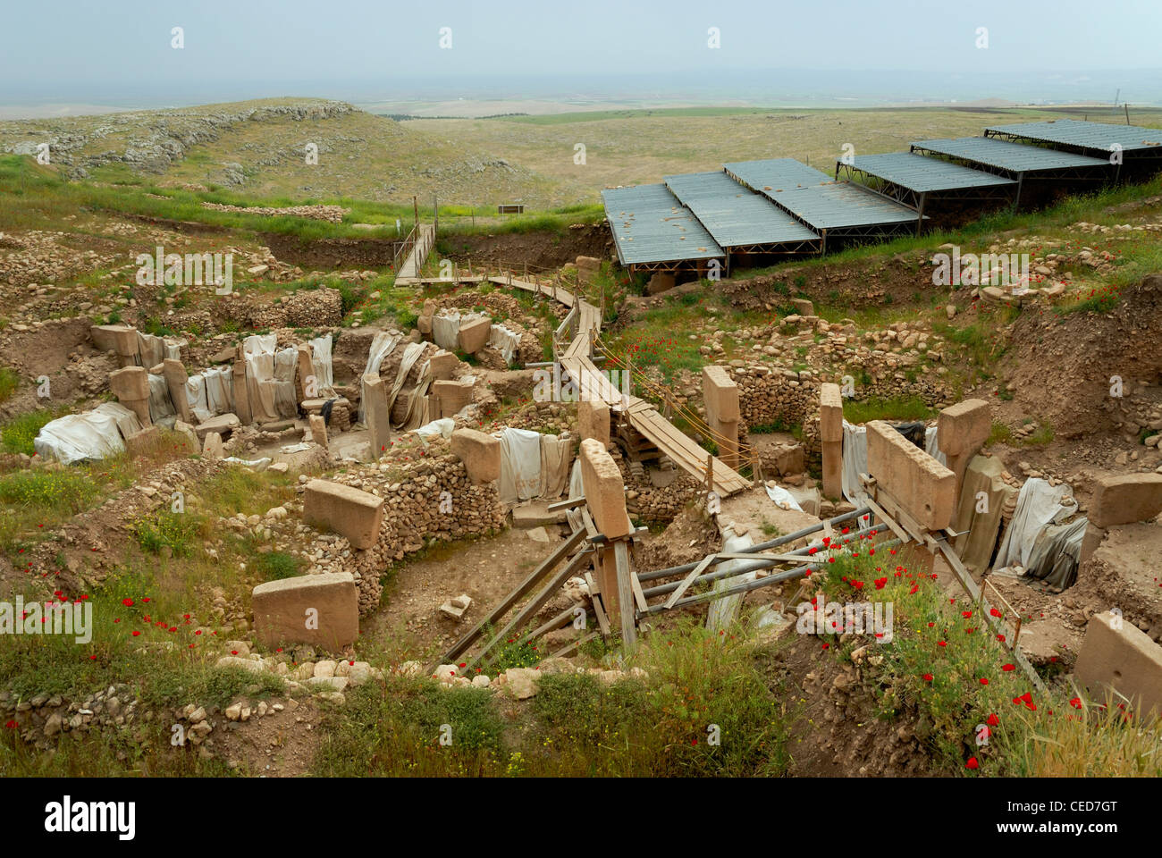 Göbekli Tepe oldest known human-made religious structure 10th milenium ...