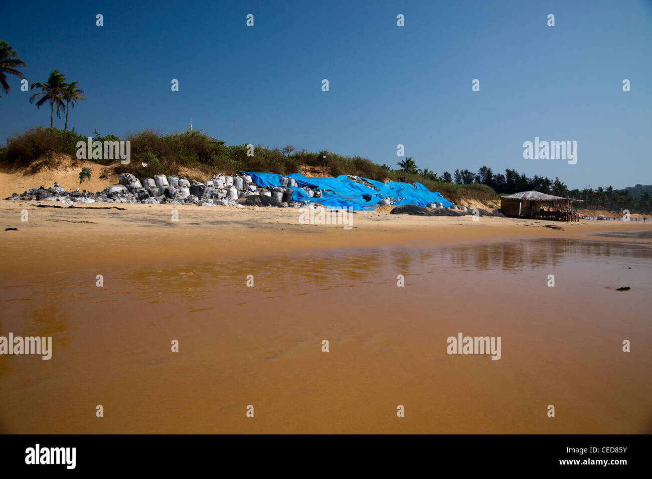Coastal erosion at Sinquerim, Goa, India Stock Photo - Alamy