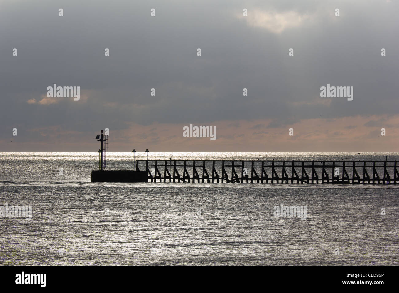 Littlehampton - coast and beach in silhouette Stock Photo - Alamy