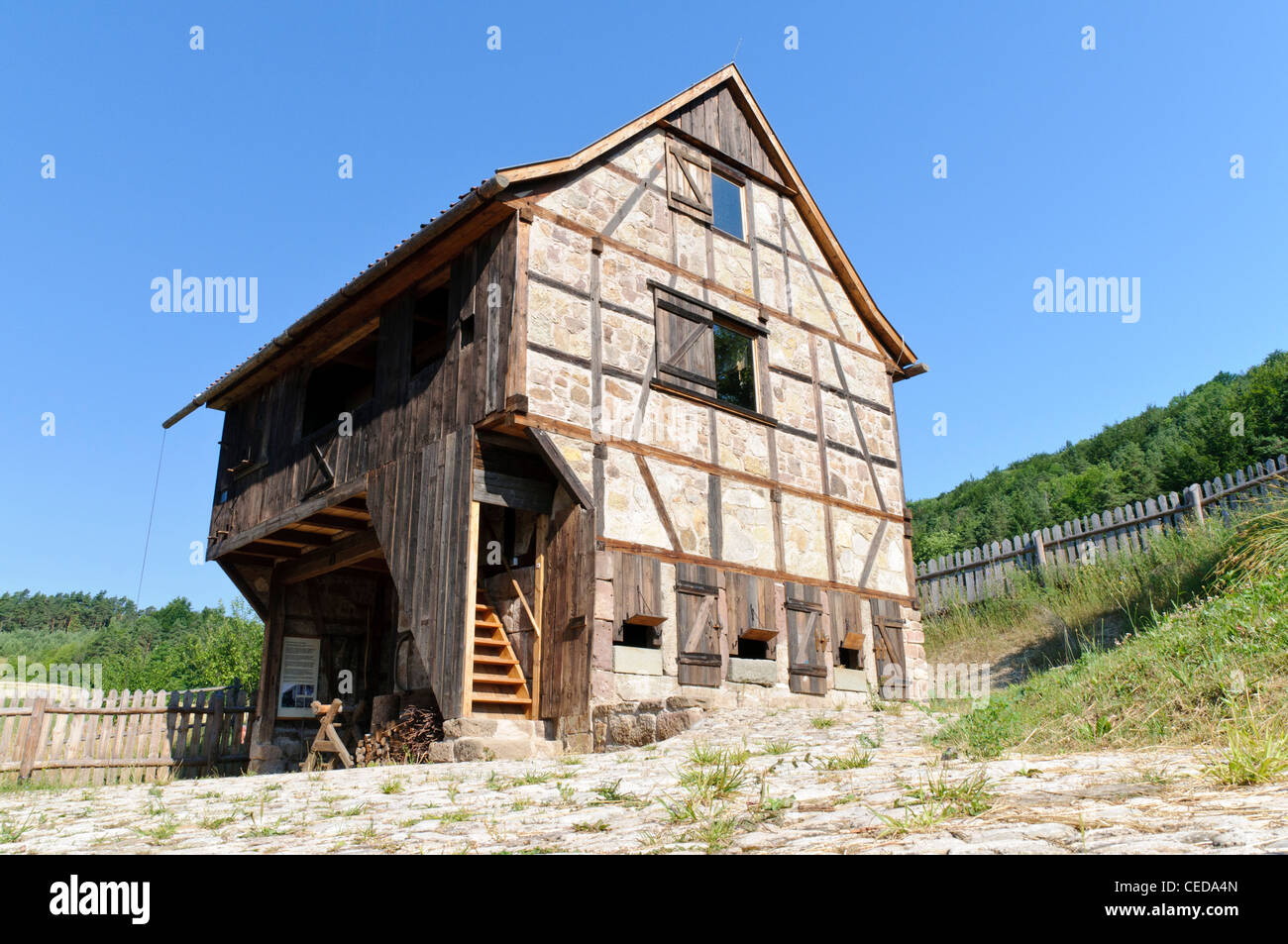 Half timbered barns hi-res stock photography and images - Alamy