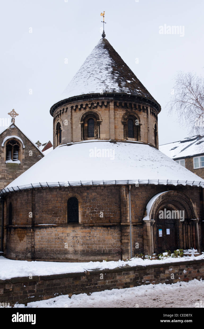 English round churches hi-res stock photography and images - Alamy