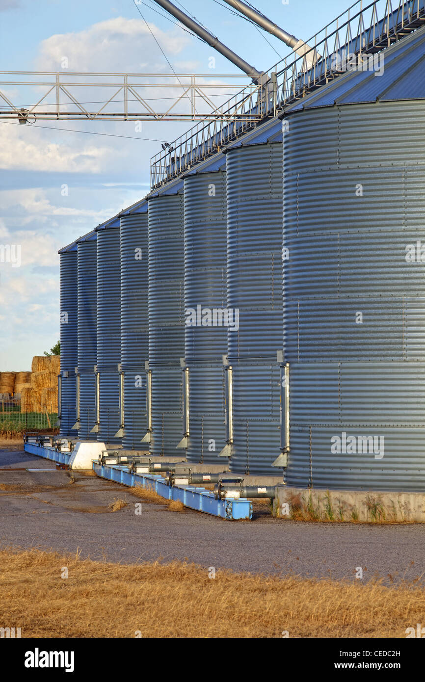Granaries for storing wheat Stock Photo - Alamy
